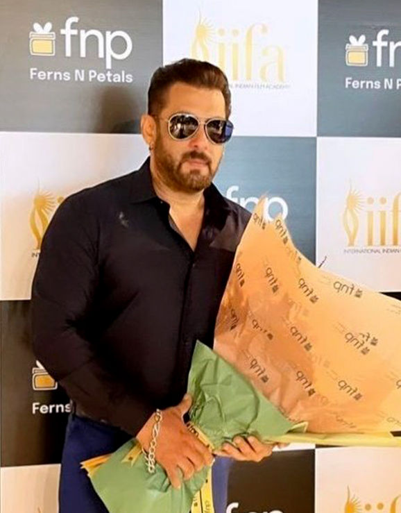 FNP Luxe – Luxury Gifting Redefined