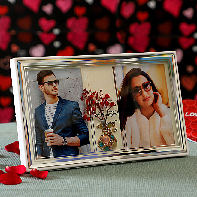 Couple Photo Frame bahrain | Gift Couple Photo Frame- FNP