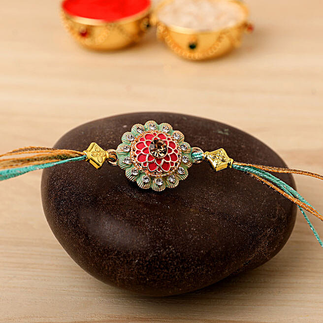 Traditional Design Rakhi bahrain | Gift Traditional Design Rakhi- FNP