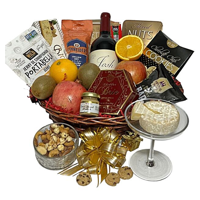 Signature Gourmet Basket canada | Gift Signature Gourmet Basket- FNP