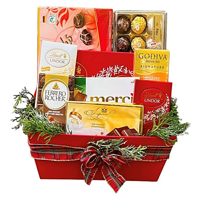Chocolates For Everyone Hamper canada | Gift Chocolates For Everyone ...