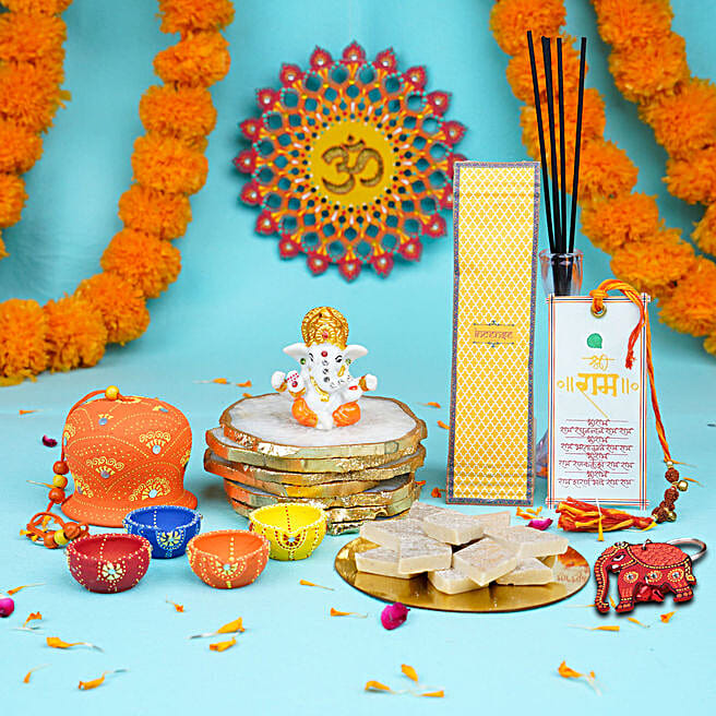 Scented Serenity Diwali Combo canada | Gift Scented Serenity Diwali Combo- FNP