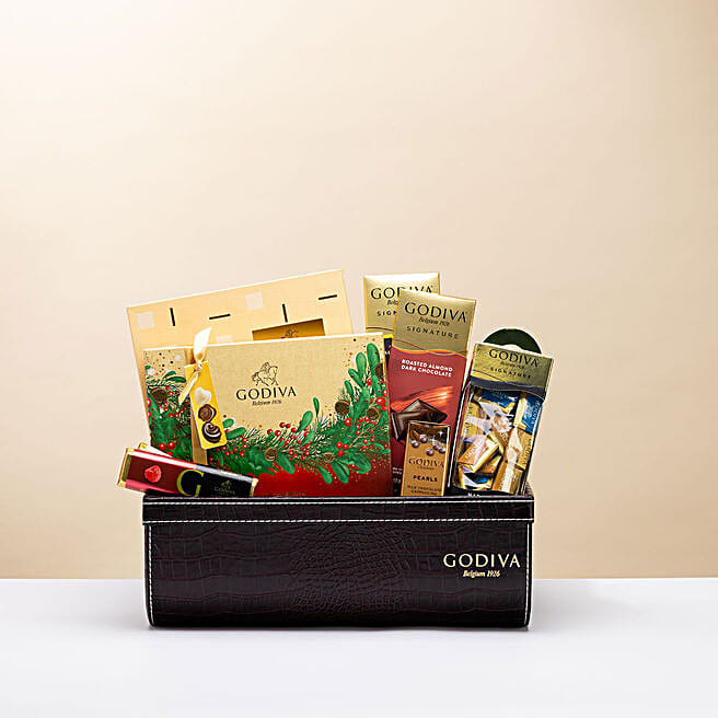 Godiva Christmas Luxurious Vip Hamper france | Gift Godiva Christmas ...