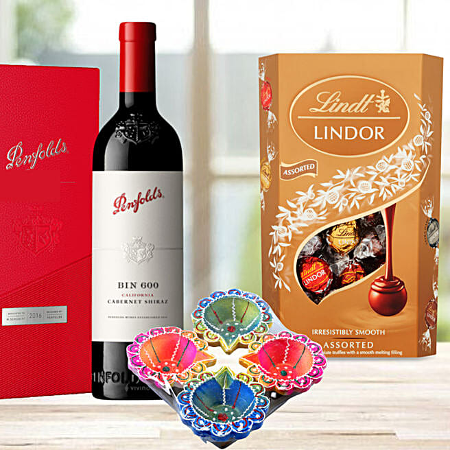 Red Wine With Lindt Lindor And Diyas indonesia | Gift Red Wine With ...