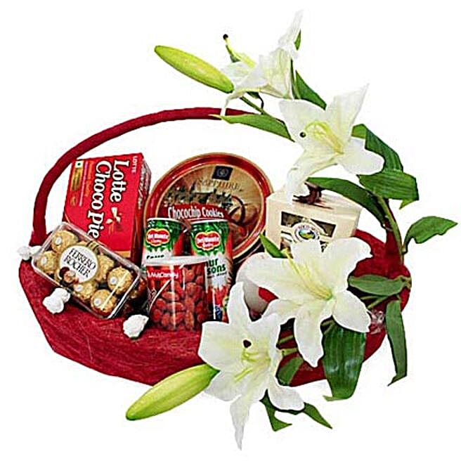 Buy/Send The Royal Hamper Online- FNP