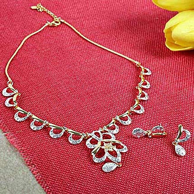 Buy/Send Shimmering Jewelry Set Online- FNP