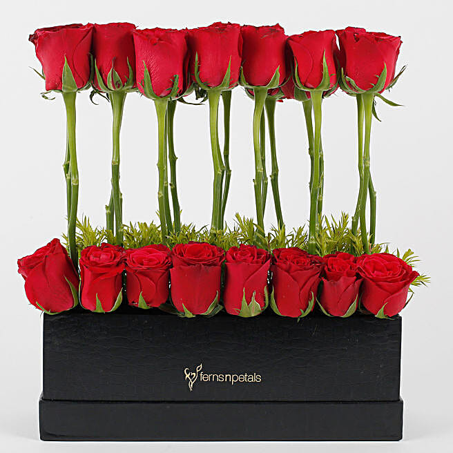 Buy/Send 29 Red Roses Black FNP Box Online- FNP