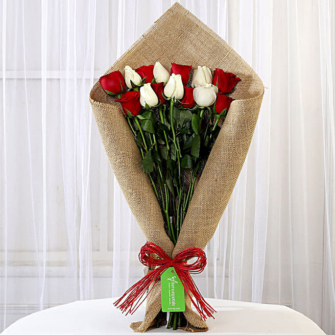 Buy/Send Red & White Roses in Jute Wrapping Online- FNP