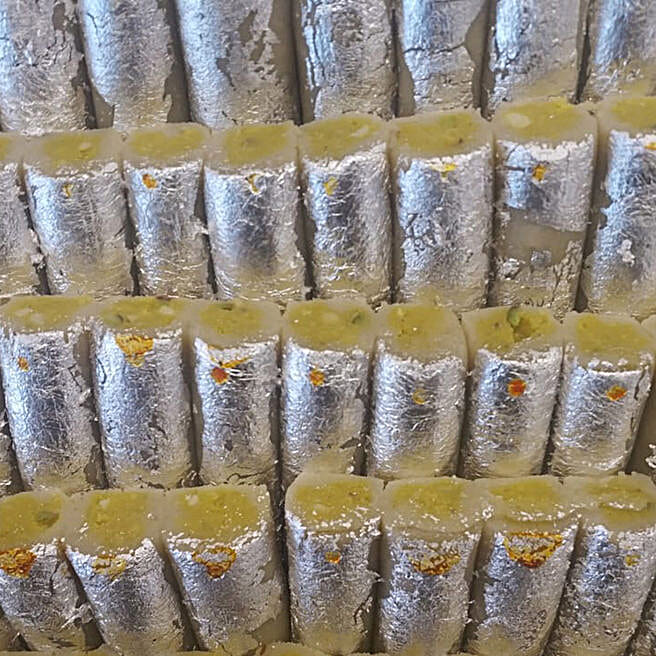 Buy/Send Kaju Kesar Roll Online- FNP