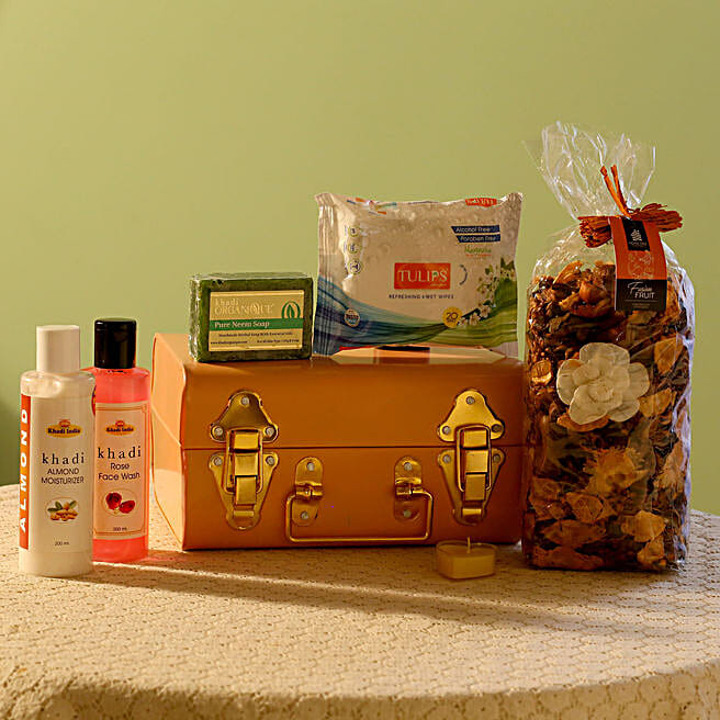 Buy/Send Khaadi Personal Care Products Hamper Online- Ferns N Petals