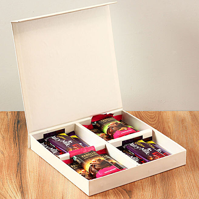 Buy/Send White FNP Box Of Chocolates Online- FNP