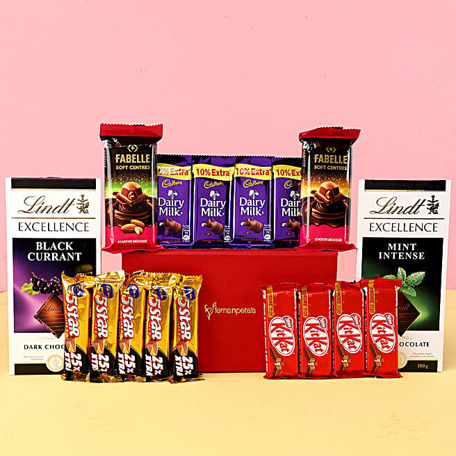 Buy/Send FNP Special Festive Chocolate Box Online- FNP