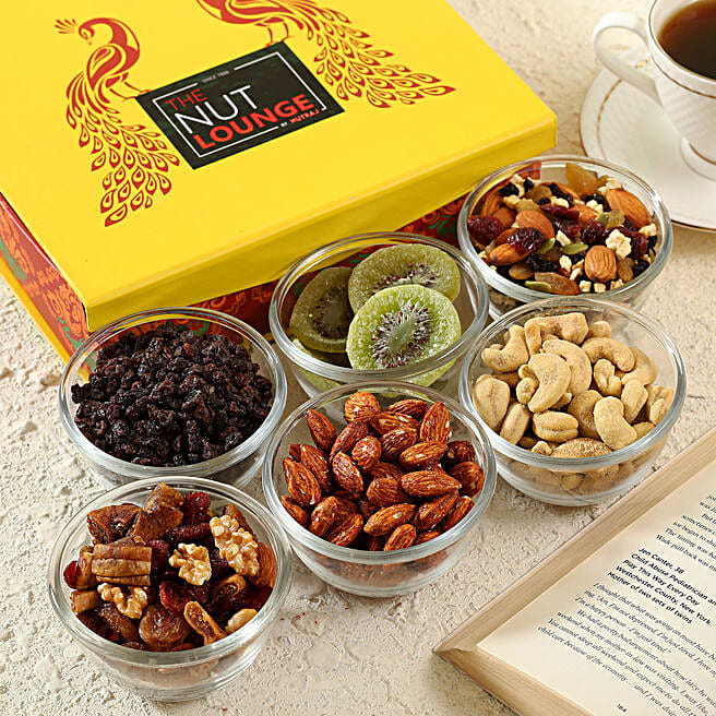 Buy/Send Healthy Dried Fruits Box Online- FNP