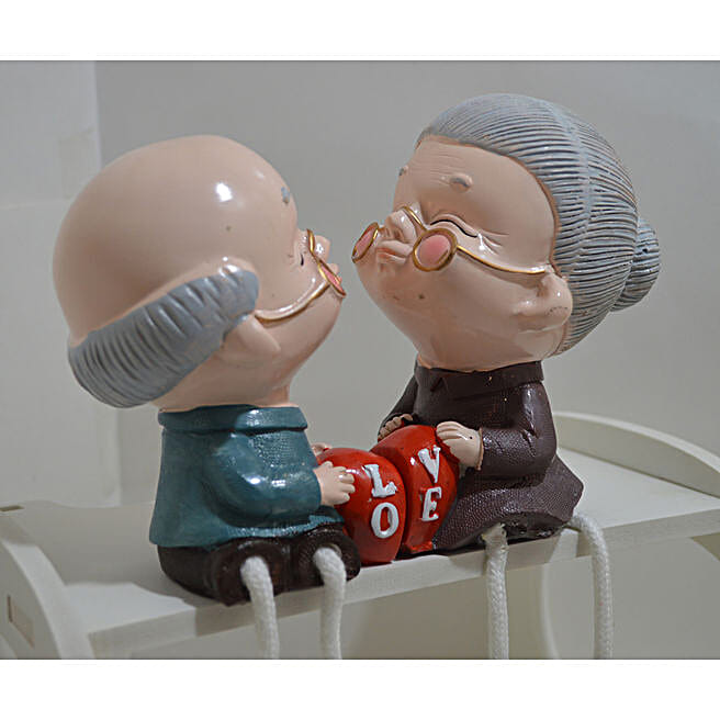 Buy/Send Dada Dadi Hanging Legs Online- FNP