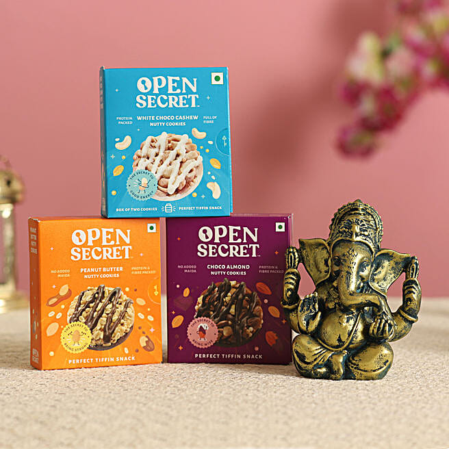 Buy/Send Raja Ganesha Idol & Cookies Combo Online- Ferns N Petals