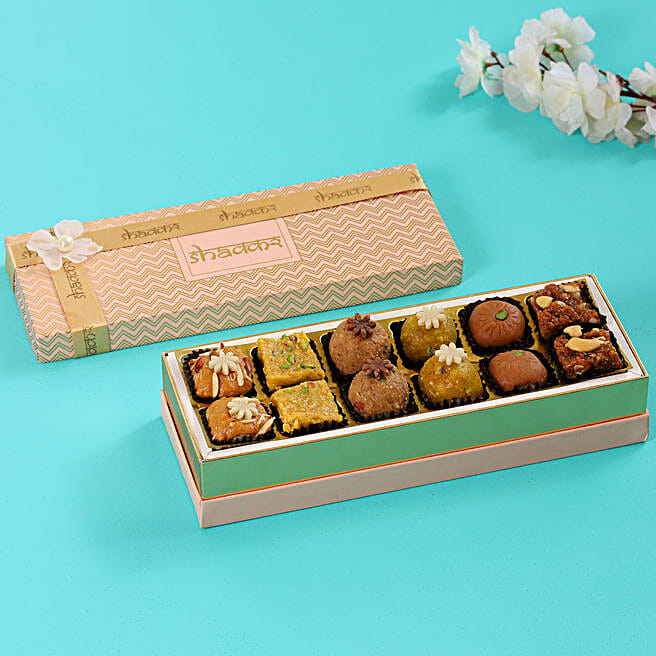 Buy/Send Premium Sweet Box Online- FNP