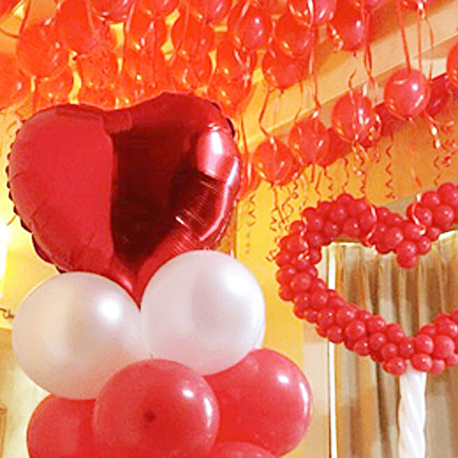 Buy/Send Love Theme Decor Online- FNP