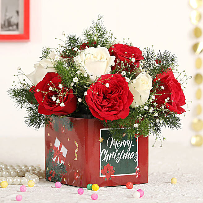 Buy/Send Merry Christmas Roses Bunch Online- FNP