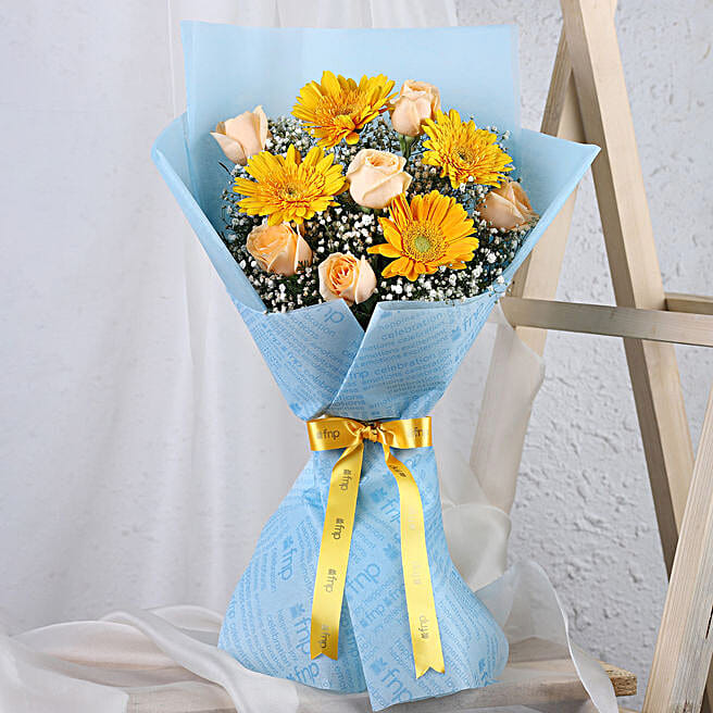 Buy/Send Mixed Flowers Elegant Bouquet Online- Ferns N Petals