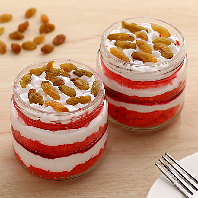 Buy/Send Red Velvet & Raisin Cake Jar Online- FNP