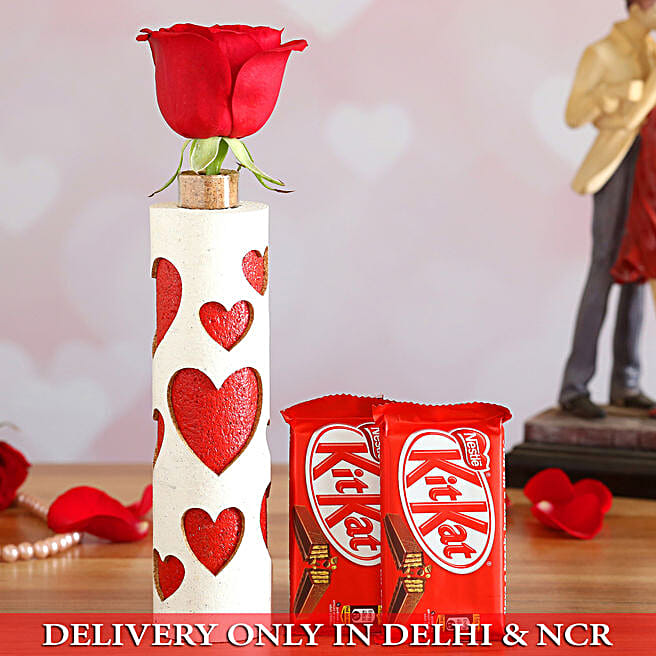 Buy/Send The Hearty Rose Tube & Kitkat Online- FNP