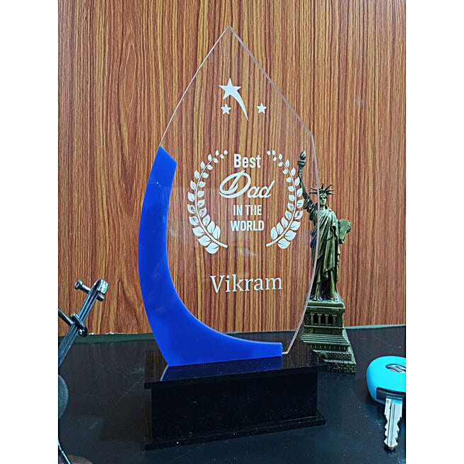 Buy/Send Best Dad Personalised Trophy Online- FNP