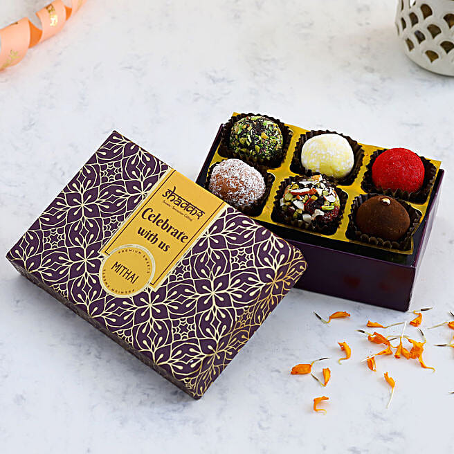 Buy/Send Luxury Chocolate Truffles Box Online- FNP
