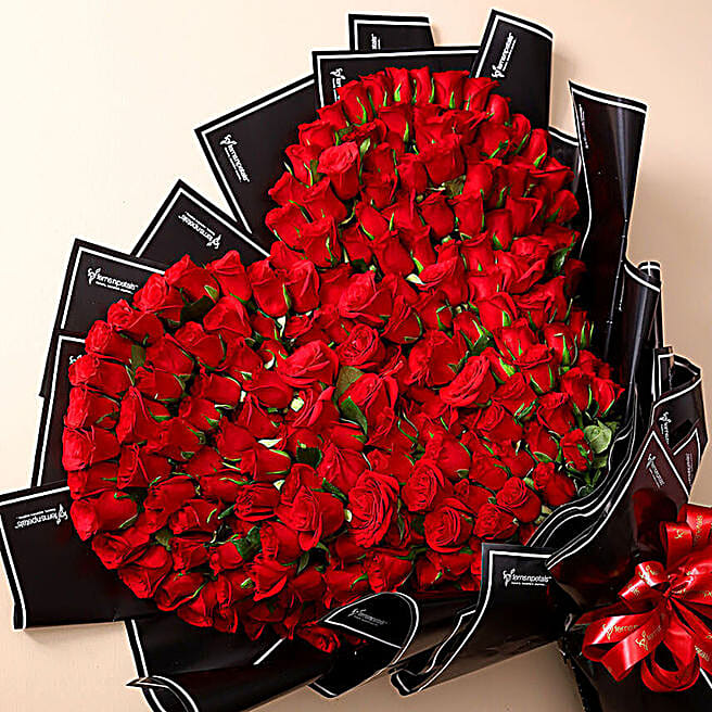 Buy/Send Romantic 200 Roses Beautifully Tied Bouquet Online- Ferns N Petals