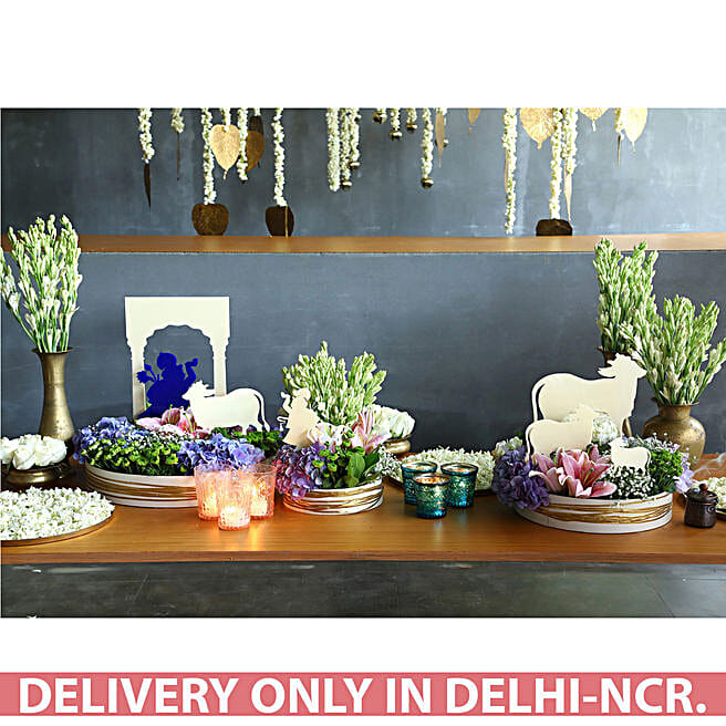 Buy/Send Colourful Flowers & Divine Srinathji Arrangement Online- FNP
