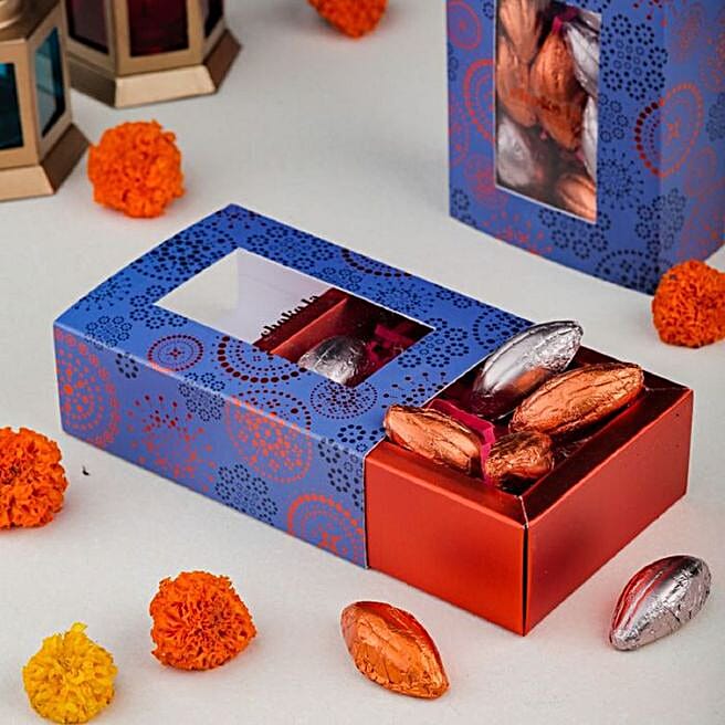 Buy/Send Chokola Cocoa Pod Chocolates Online- FNP