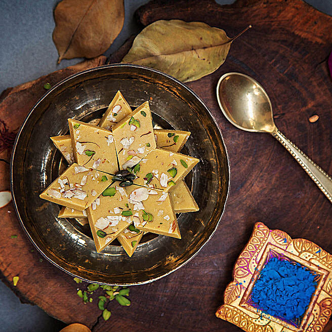 Buy/Send Kaju Thandai Katli Box Online- FNP