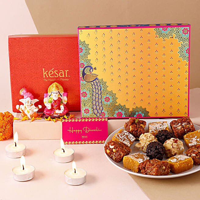 Buy/Send Diwali Selection Half Kg Sweets With Idols N Candle Online- FNP