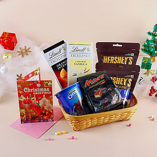 Buy/Send Christmas Goodies Basket Online- FNP