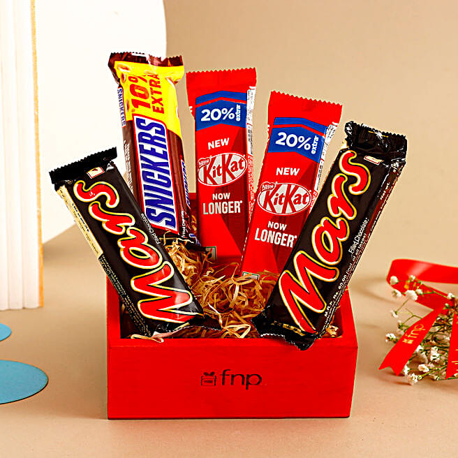 Buy/Send Chocolatey Surprise Hamper Online- FNP