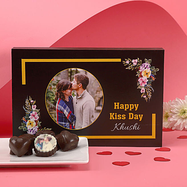 Buy/Send Personalised Kiss Day Chocolate Box Online- FNP