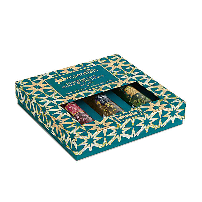 Buy/Send Fabessentials Irresistibly Dewy & Delicate Gift Set Online- FNP