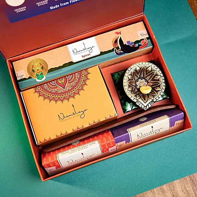 Buy/Send Poojan Gift Box Online- FNP