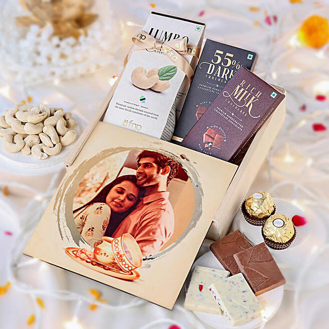 Buy/Send Karva Chauth Munchies Magic Online- FNP