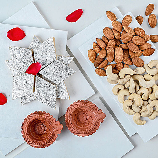 Buy/Send Divine Diwali Gift Set Online- FNP