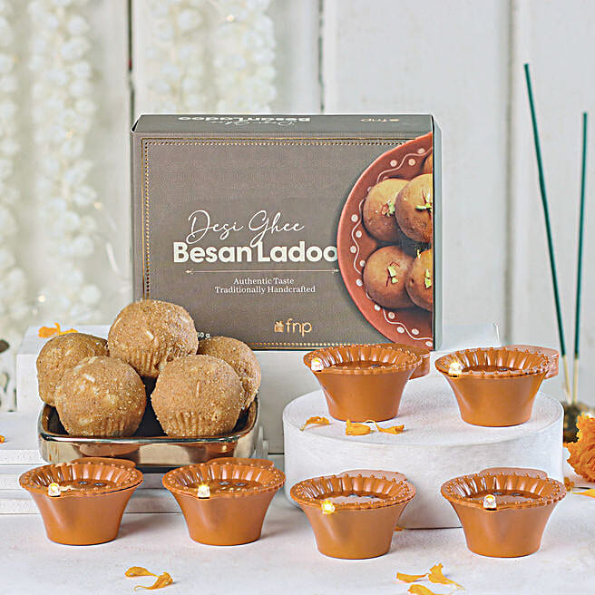 Buy/Send Modern Diyas & Luscious Laddoos Diwali Combo Online- FNP