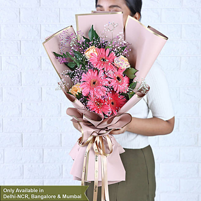 Buy/Send Peachy Pink Bouquet Online- FNP