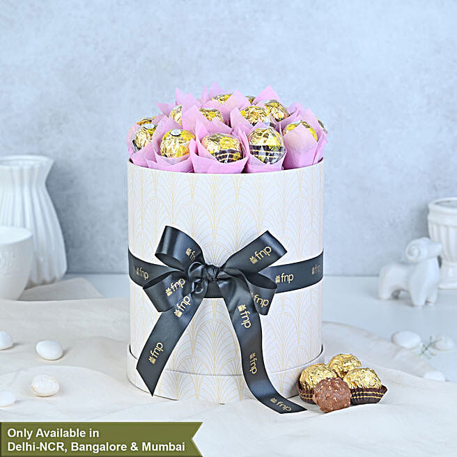 Buy/Send Velvet Box of Chocolate Majesty Online- FNP