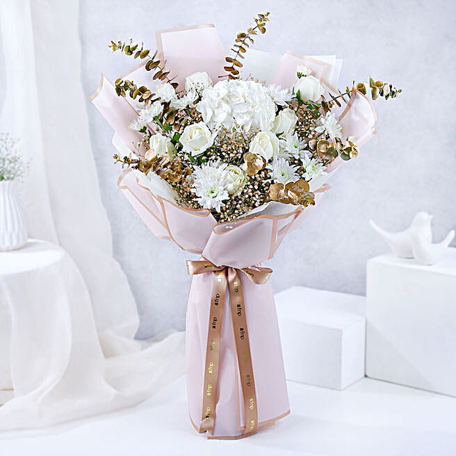 Buy/Send Gilded Grace Bouquet Online- FNP