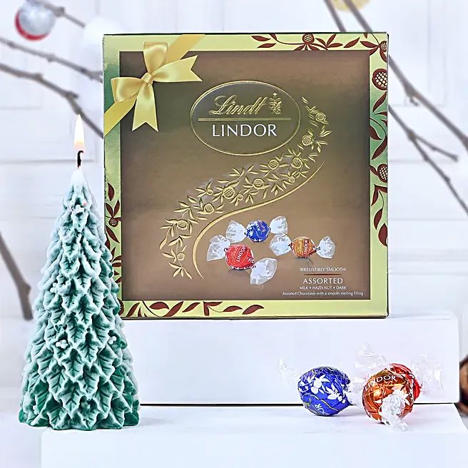 Buy/Send Sumptuous Christmas Chocolate Gift Online- FNP