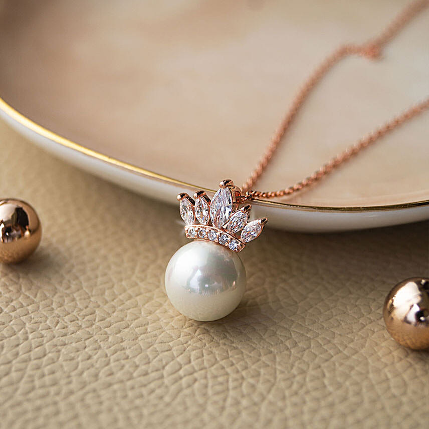 Buy Send Manash Pearl With A Crown Necklace Online Fnp