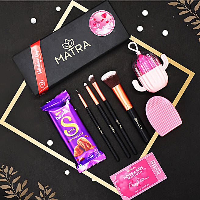 Buy/Send Matra Radiant Makeup & Vanity Gift Hamper for her Online- FNP