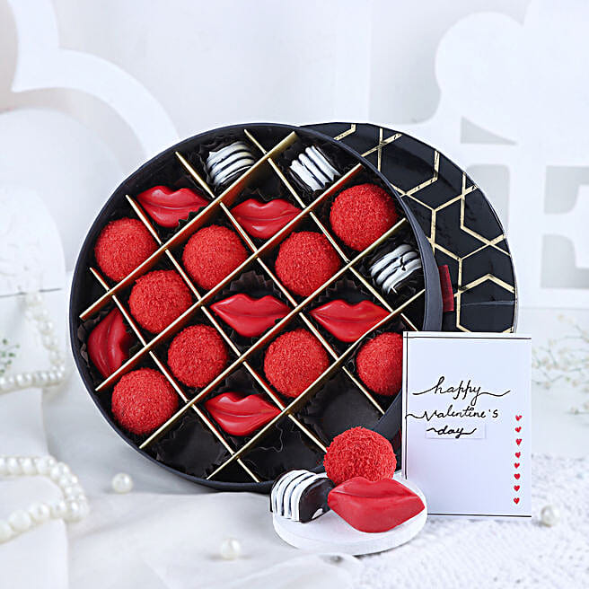 Buy/Send Sweet Kisses Choco Box Online- FNP