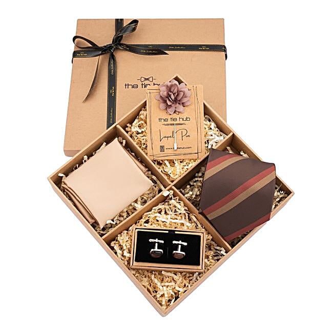 Buy/Send Classic Brown Theme Gentleman's Gift Box Online- FNP