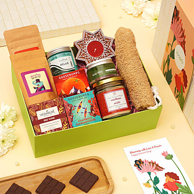 Buy/Send Special Spa Retreat Hamper For Her Online- FNP