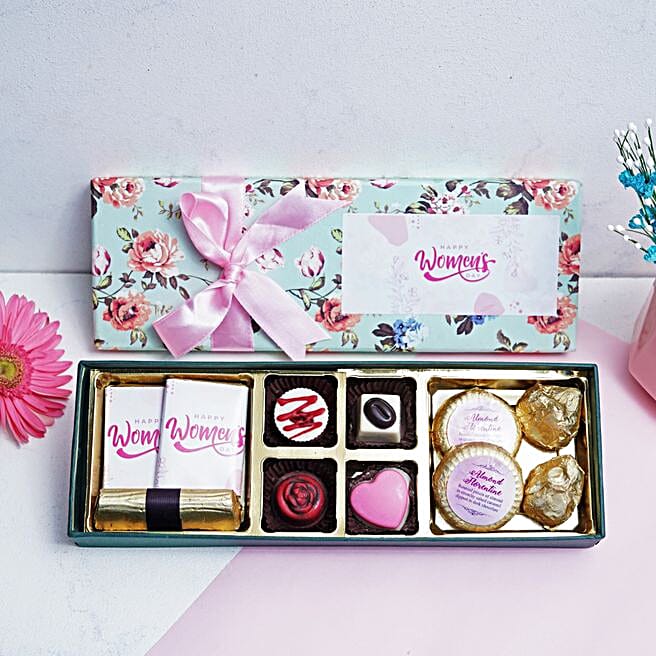 Buy/Send Women's Day Chocolate Indulgence Box Online- FNP